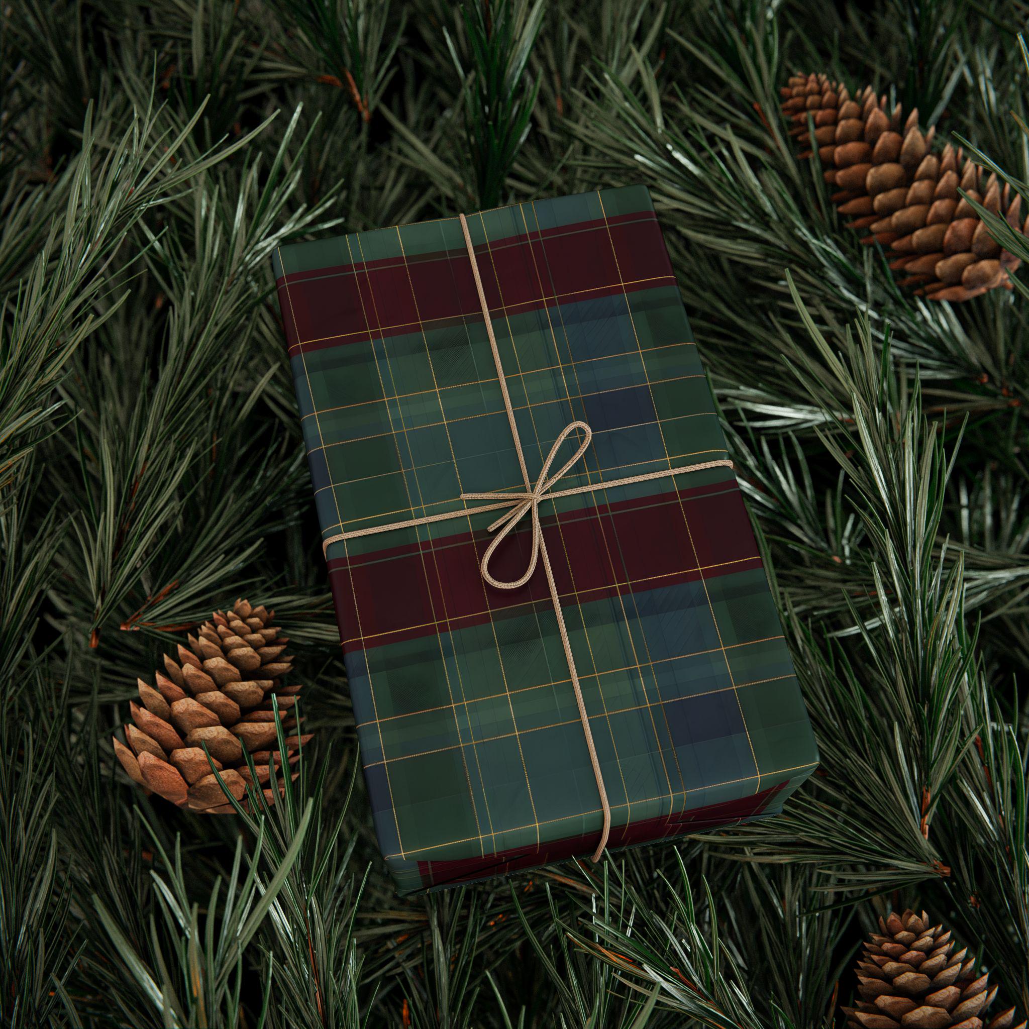 Balmoral-inspired Hunting Tartan Plaid Wrapping Paper Roll English ...