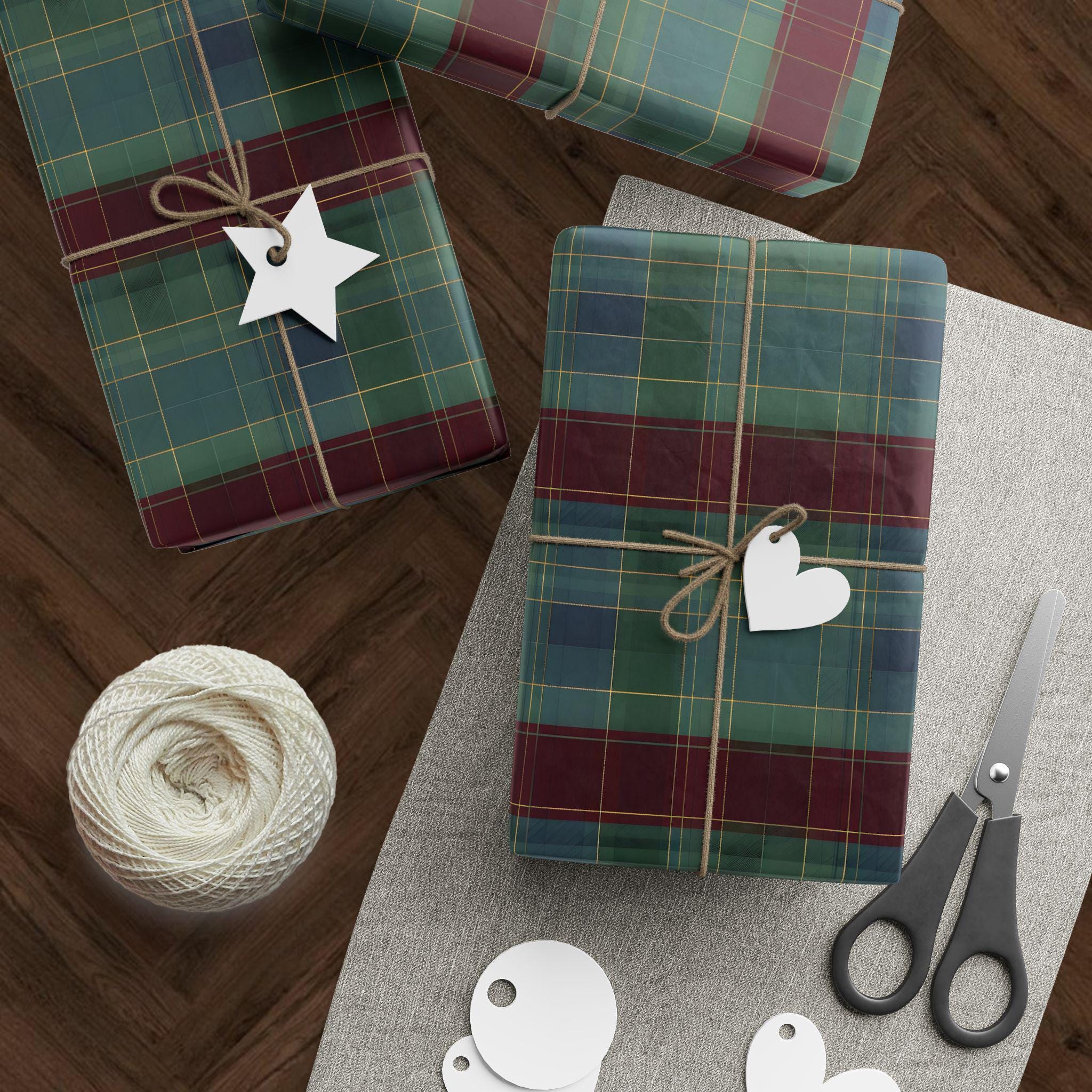 Balmoral-inspired Hunting Tartan Plaid Wrapping Paper Roll English ...