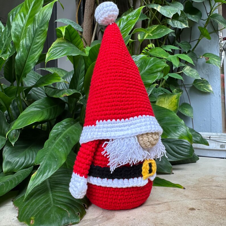 Triangle Hat Gnome Crochet Pattern: Christmas Amigurumi (PDF Download ...