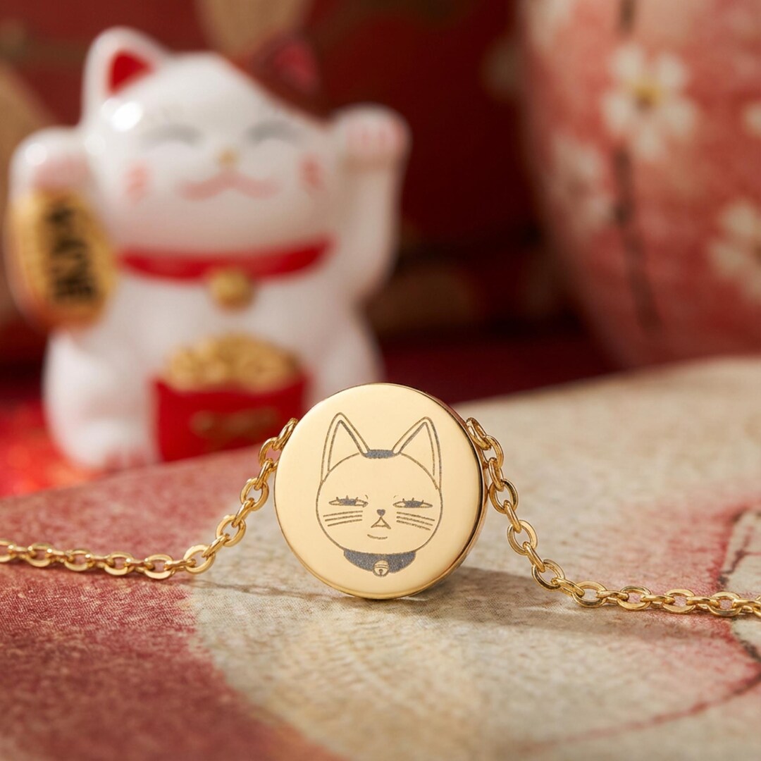 Turbo Abuela Lucky Cat Necklace | Mini Circle Necklace - Etsy