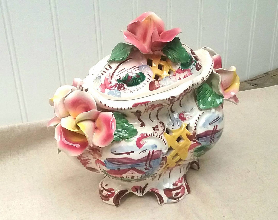 Made in Italy Gorgeous Vintage Pouperie Vessel With Lid Hand Painted in ...