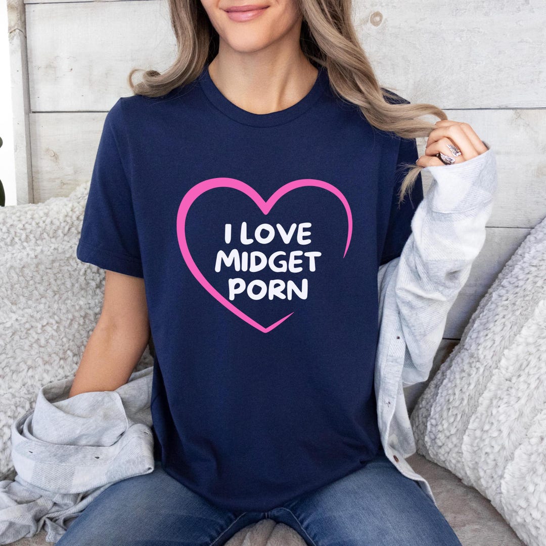 Funny Inappropriate T-shirt: Shirt Roulette Game, Girls Trip Shirt - Etsy