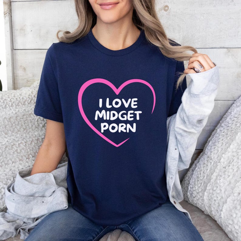 Funny Inappropriate T-shirt: Shirt Roulette Game, Girls Trip Shirt - Etsy