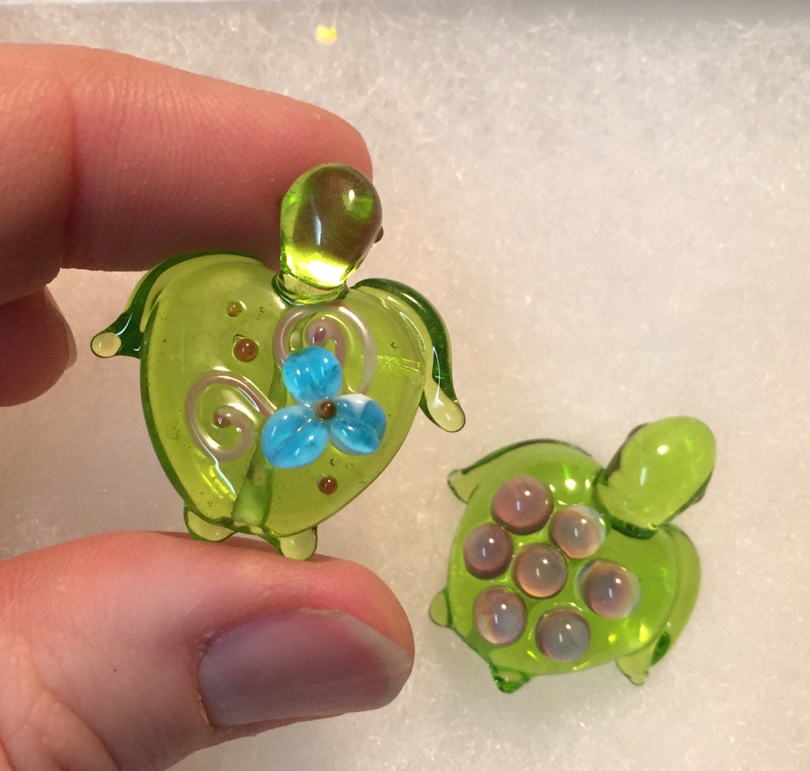 Glass Turtles - Bead Pair - Peridot Green Glass - Lampwork Artglass ...