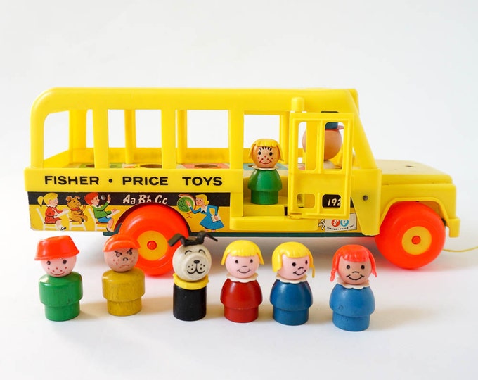 Vintage 1960s Toy / Fisher Price School Bus With Little People 1965 ...