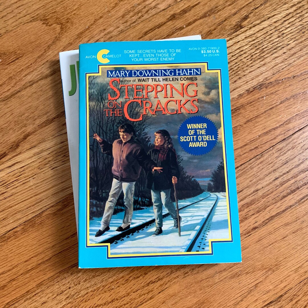 Stepping on Cracks by Mary Downing Hahn 1992 Pb VGC, Vintage 1990s Kids ...