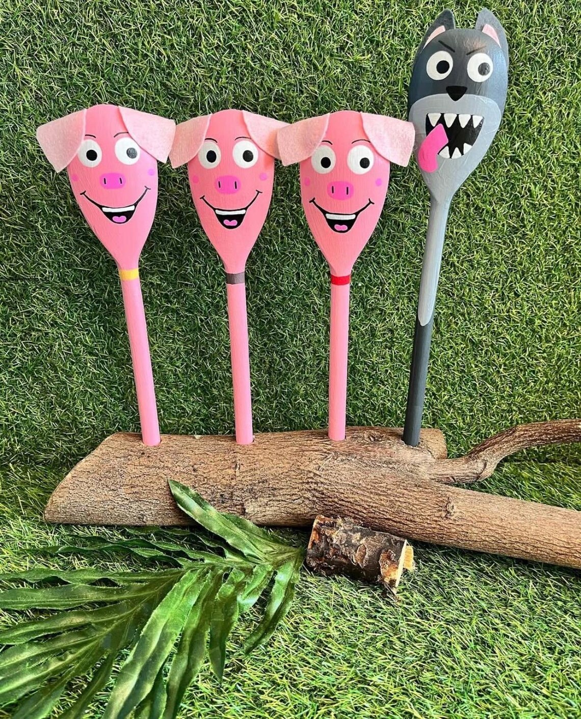 The Three Little Pigs and the Big Bad Wolf Story Spoons - Etsy UK