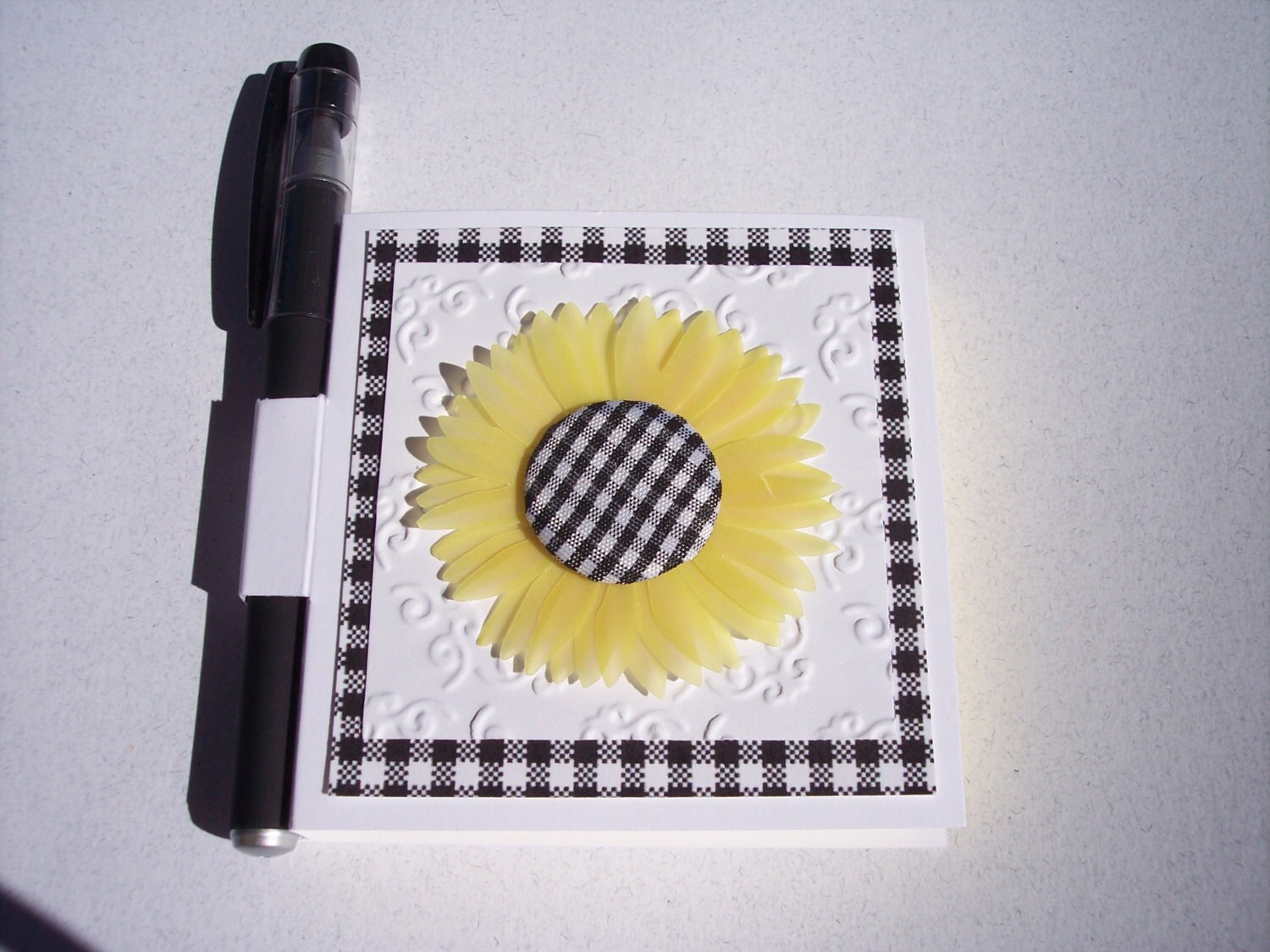 Sunflower Sticky Note Holder With Gel Pen on Black and White | Etsy