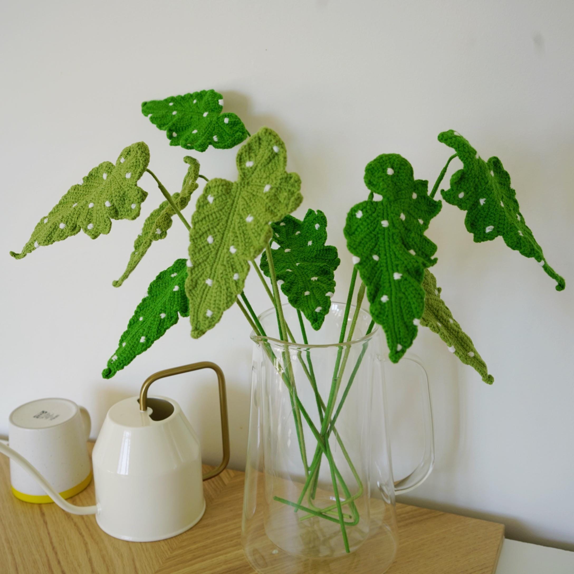 Crochet Polka Dot Begonia: Handmade Yarn Flower Stem Bouquet - Etsy