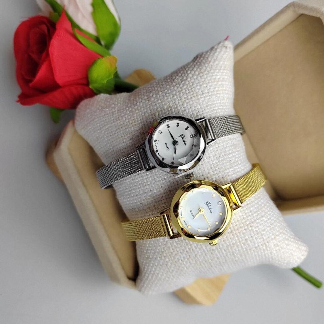 Golden Gold Watch, Wealthy Gold Watch, Compact Quartz Watch, Small Dial ...