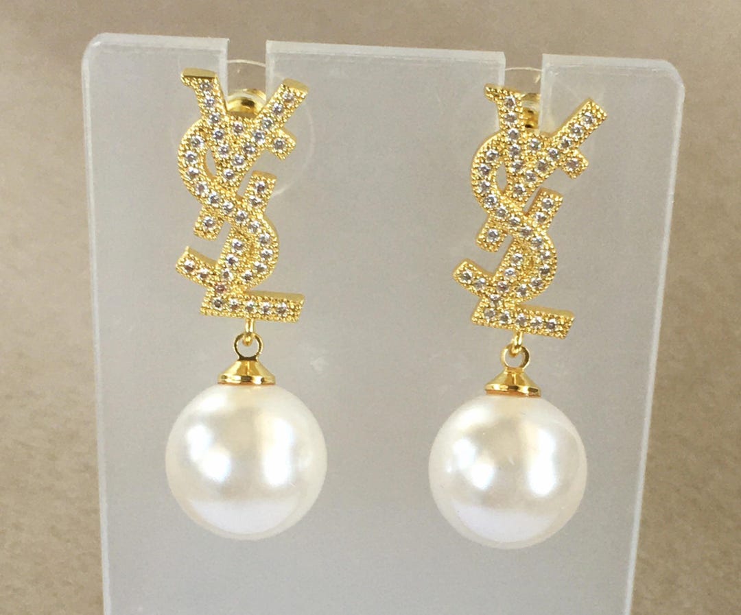 Boucle D Oreille Yves Saint Laurent