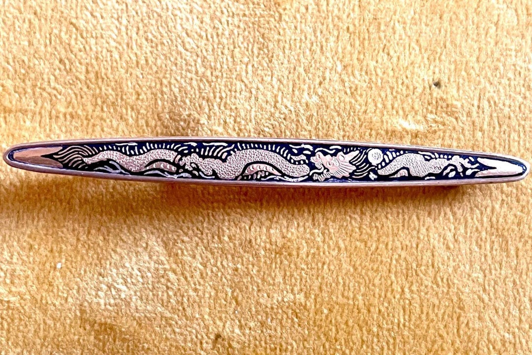 Victorian Japanese Brooch, Inlaid With Gold and Silver Design. Dragon ...