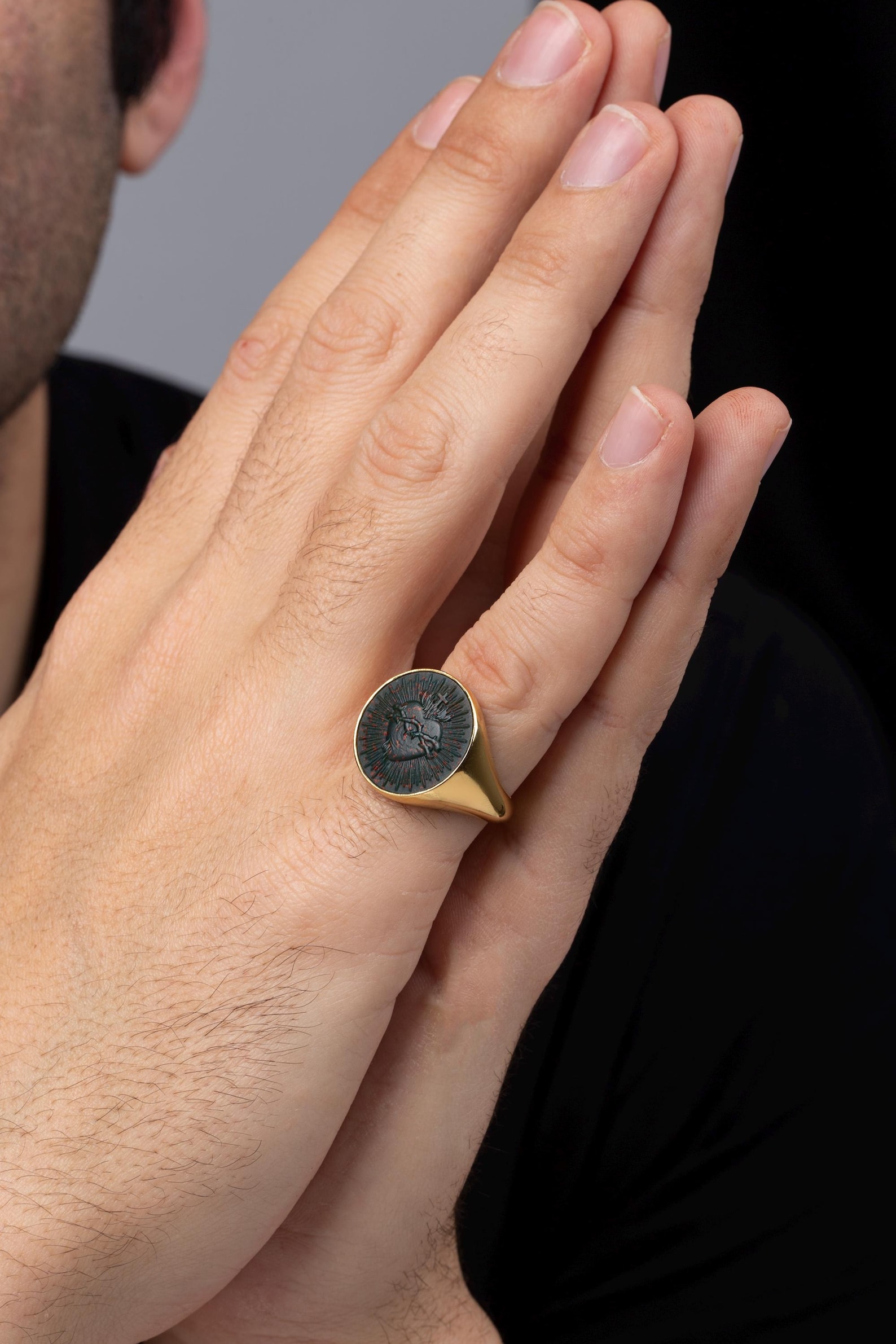 14K Gold Bloodstone Intaglio Sacred Heart Ring, Cameo Bloodstone Signet ...