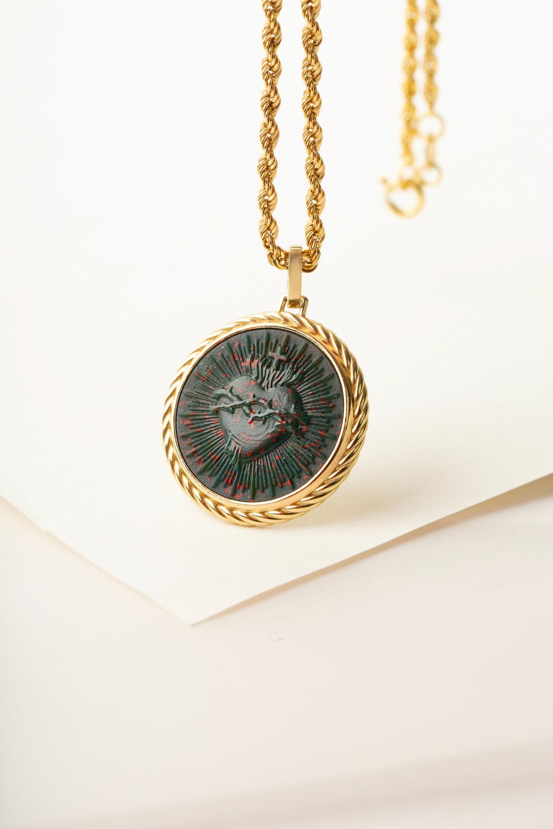 14K Gold Bloodstone Cameo Sacred Heart Necklace, Catholic Heart Amulet ...