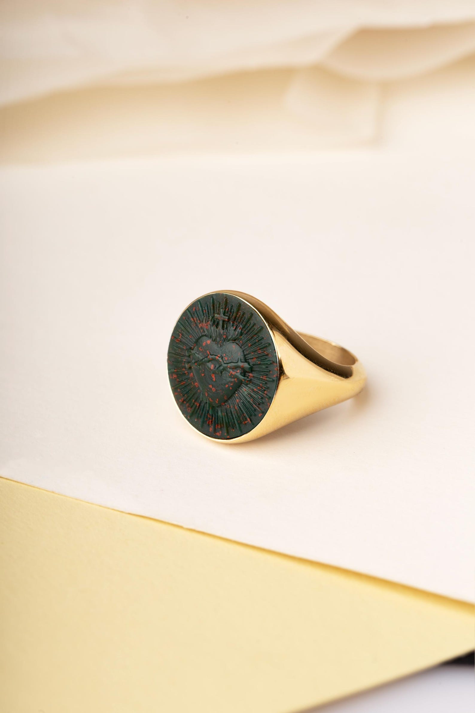 14K Gold Bloodstone Intaglio Sacred Heart Ring, Cameo Bloodstone Signet ...