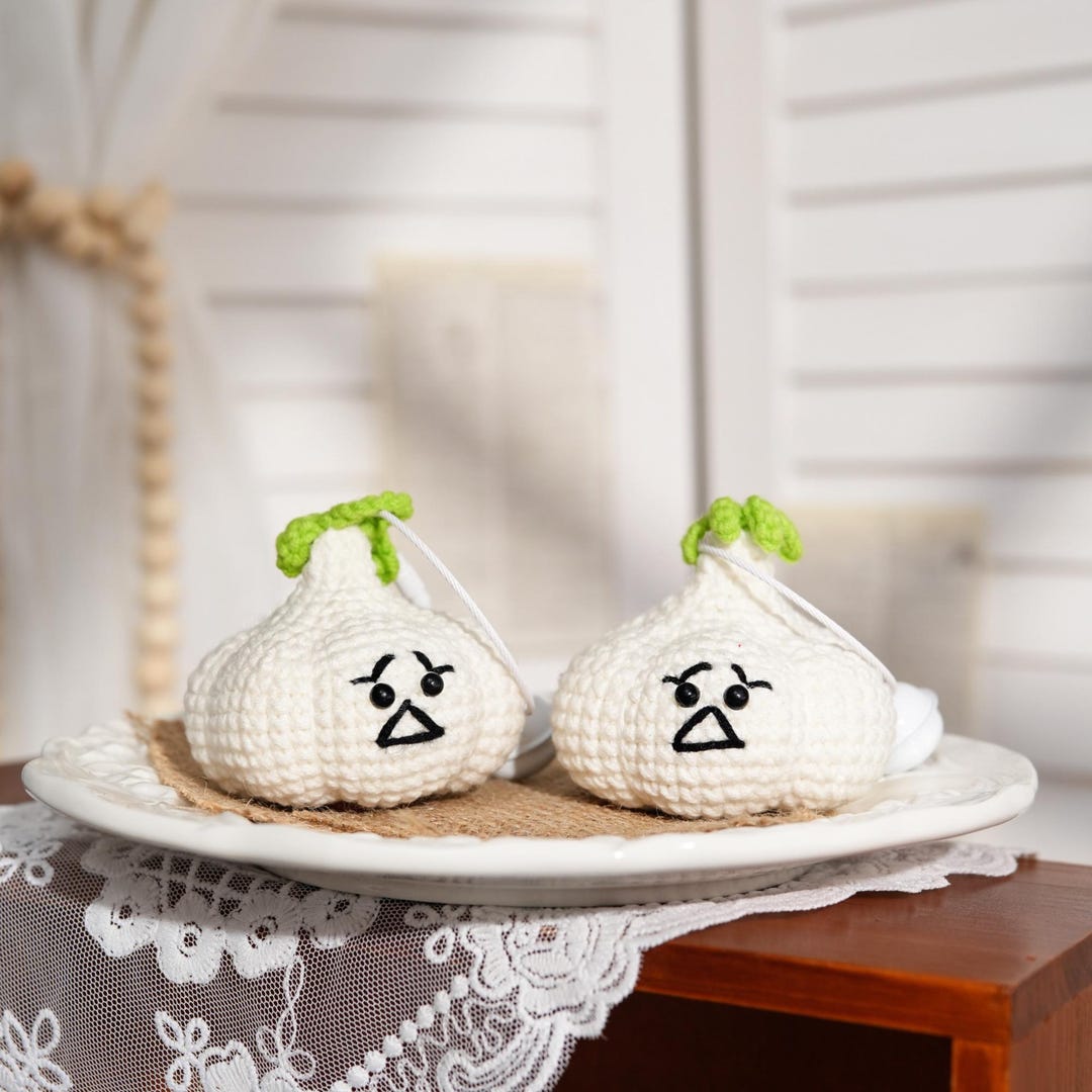 100% Handmade Knitted Garlic With Bell, Bag Ornament, Crochet Keychain ...