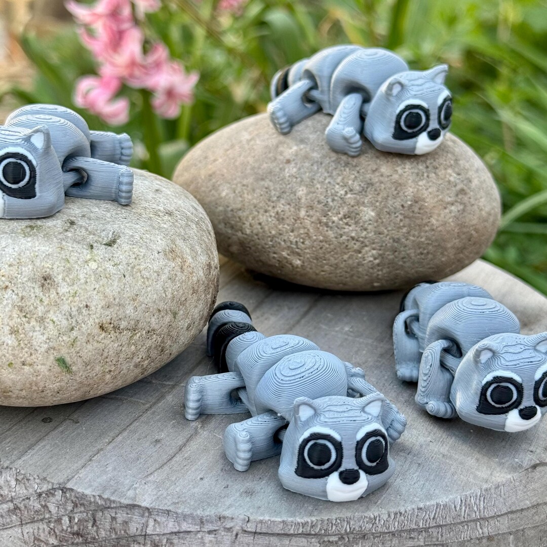 Poseable Chibi Raccoon Desk Companion: Articulated Woodland Animal ...