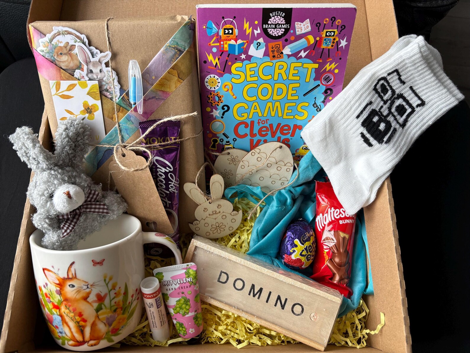 Children’s Easter Blind Date Book Box: Craft, Wellbeing and Mindfulness ...