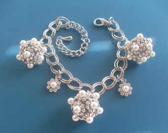 Classic 1960s Vintage long chain necklace adorned by | Etsy