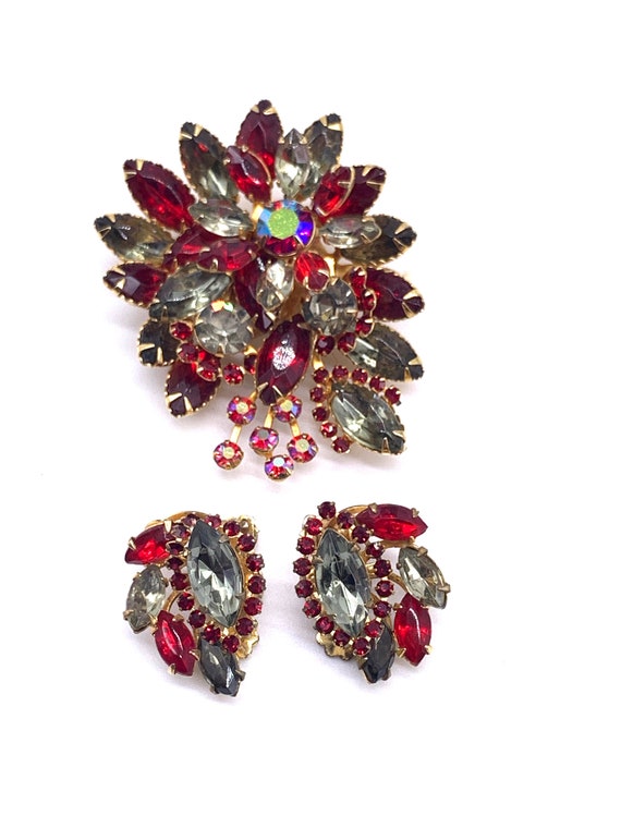 1950s Beau Jewels Ruby Red and Smokey Gray Prong-Set … - Gem