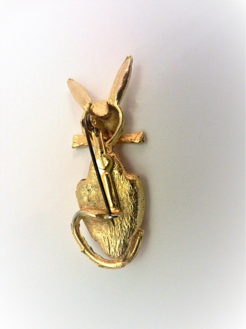 Adorable Bunny Rabbit Figural Pin/Brooch w/coral glass | Etsy