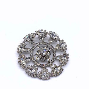 50s Vintage Large Round Rhinestone Brooch/pin Featuring Faceted ...