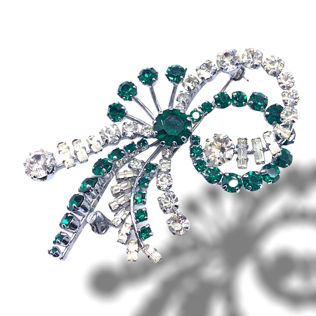 Alluring Art Deco Sparkling Diamante and Emerald Rhinestone Bow/ribbon ...