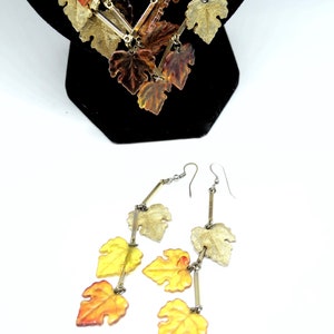 Awesome Autumn Leaves Long Necklace & Pendant Earrings Set Leaves in ...
