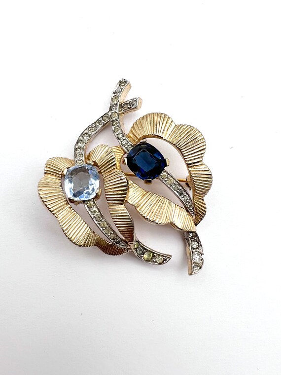 Jomaz 1940 Double gold-tone Leaf design Brooch with g… - Gem