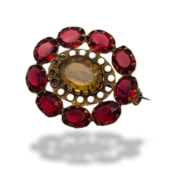Ancient oval brooch of c.1910s/1920s, with Garnets &… - Gem