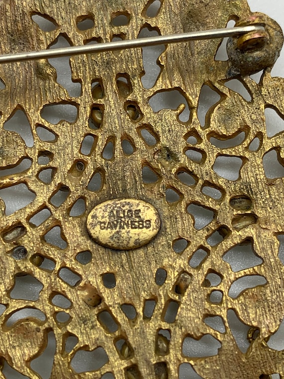 Rare Alice CAVINESS Victorian inspired brooch, elabor… - Gem