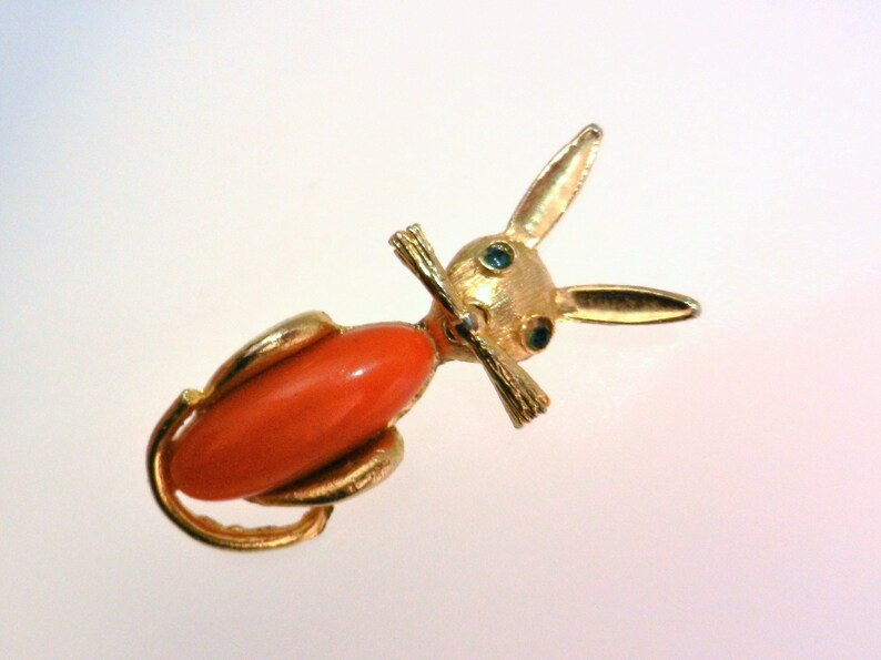 Adorable Bunny Rabbit Figural Pin/Brooch w/coral glass | Etsy