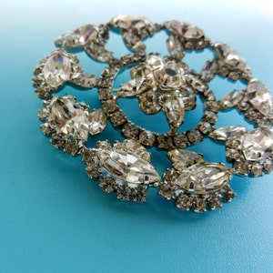 50s Vintage Large Round Rhinestone Brooch/pin Featuring Faceted ...