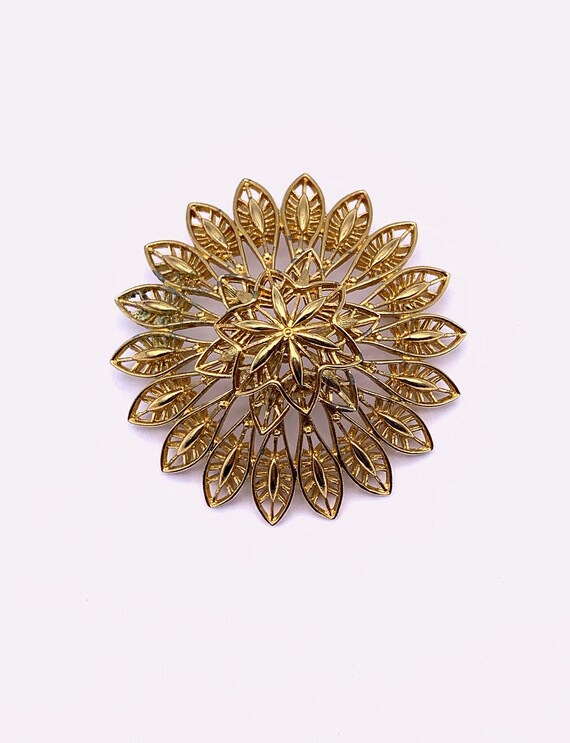 1970s rare MONET brooch-highly domed open floral desi… - Gem
