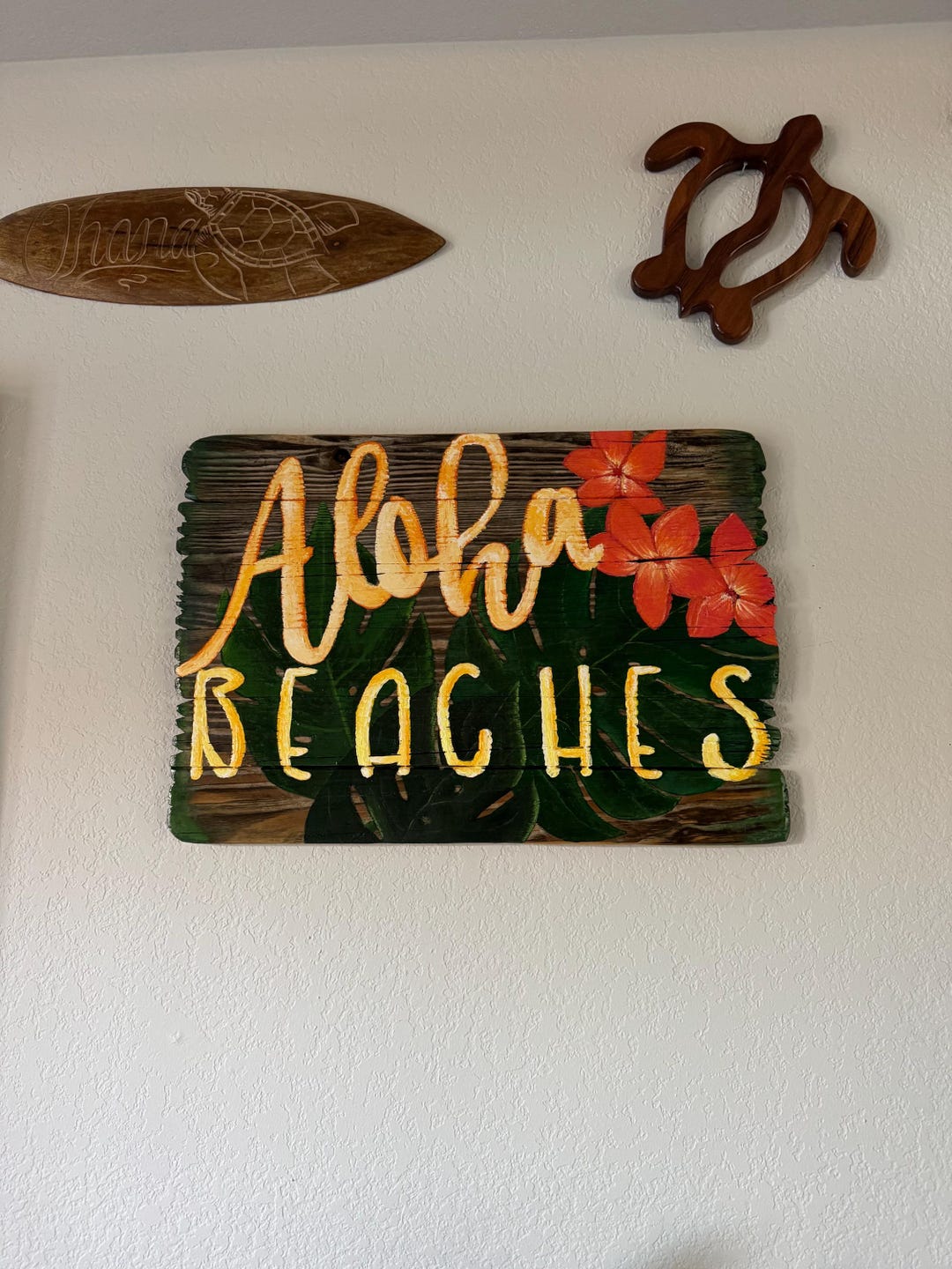 Aloha Beaches Reclaimed Wood Sign: Tropical Hawaiian Decor - Etsy