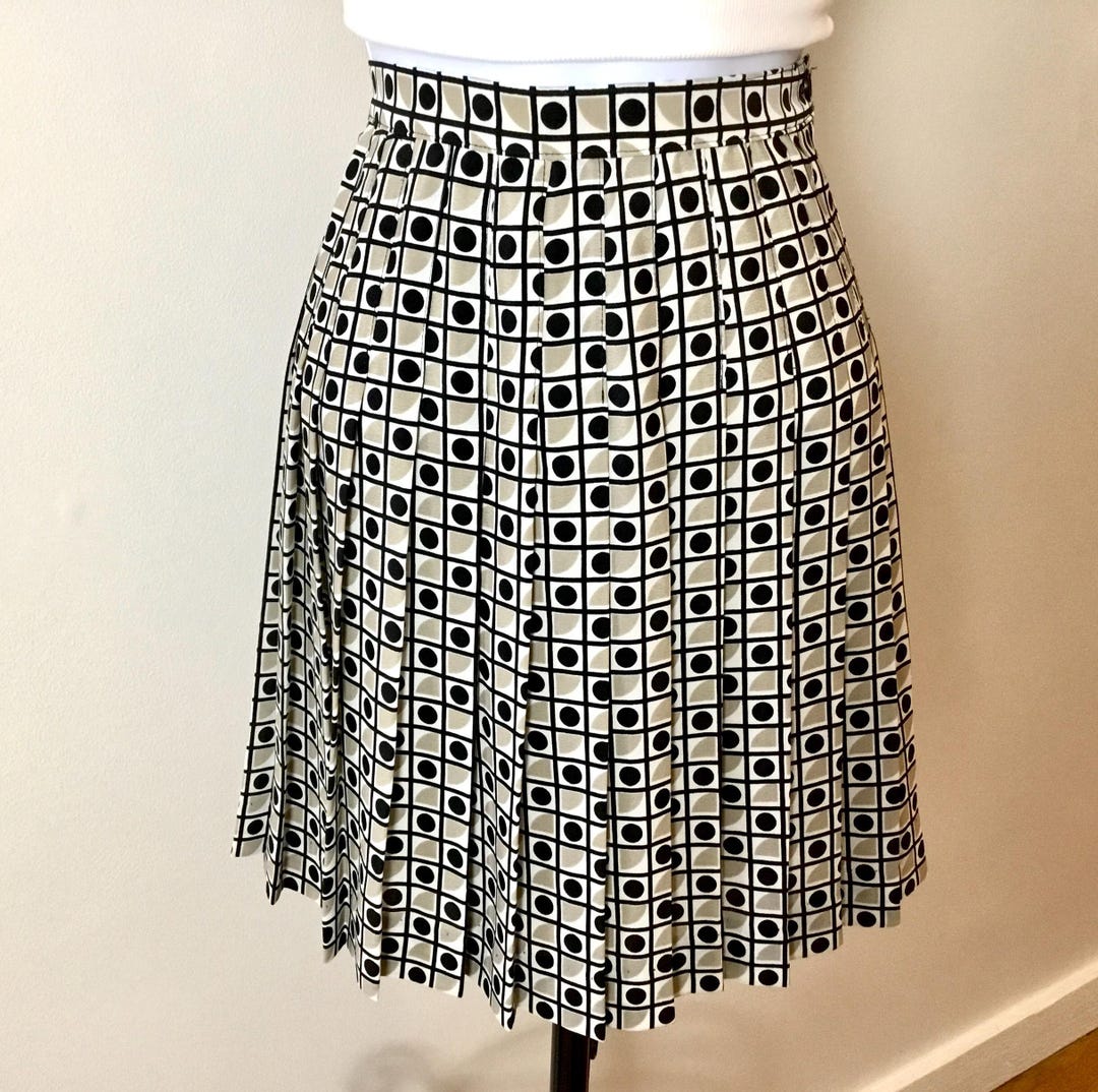 VTG 90s 00s Express Pleated Mini Skirt, Chic, Minimal, Beige, XS - S - Etsy