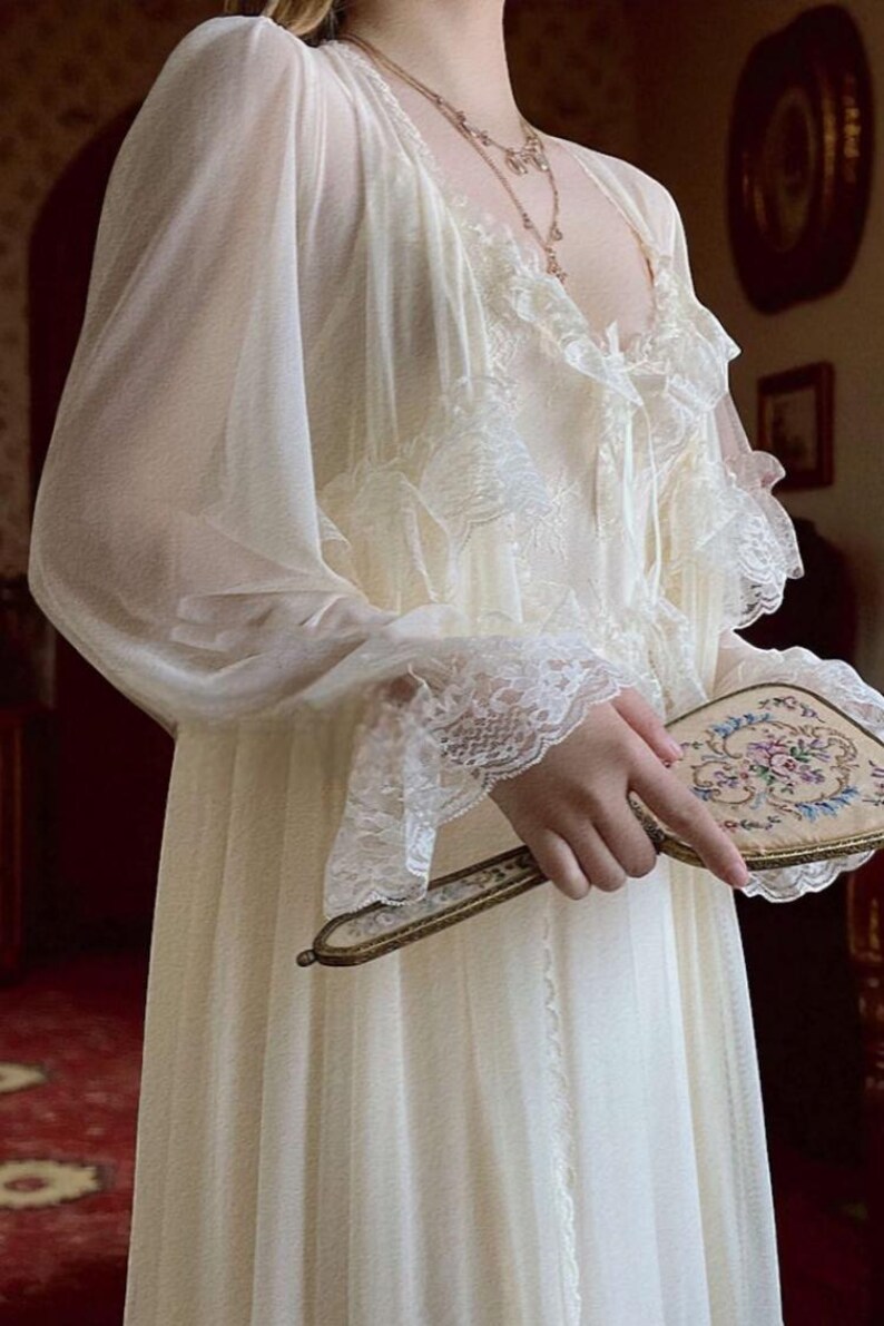 French Vintage Lace Bridal Sleepwear Set , 2-piece Chiffon Nightgown ...