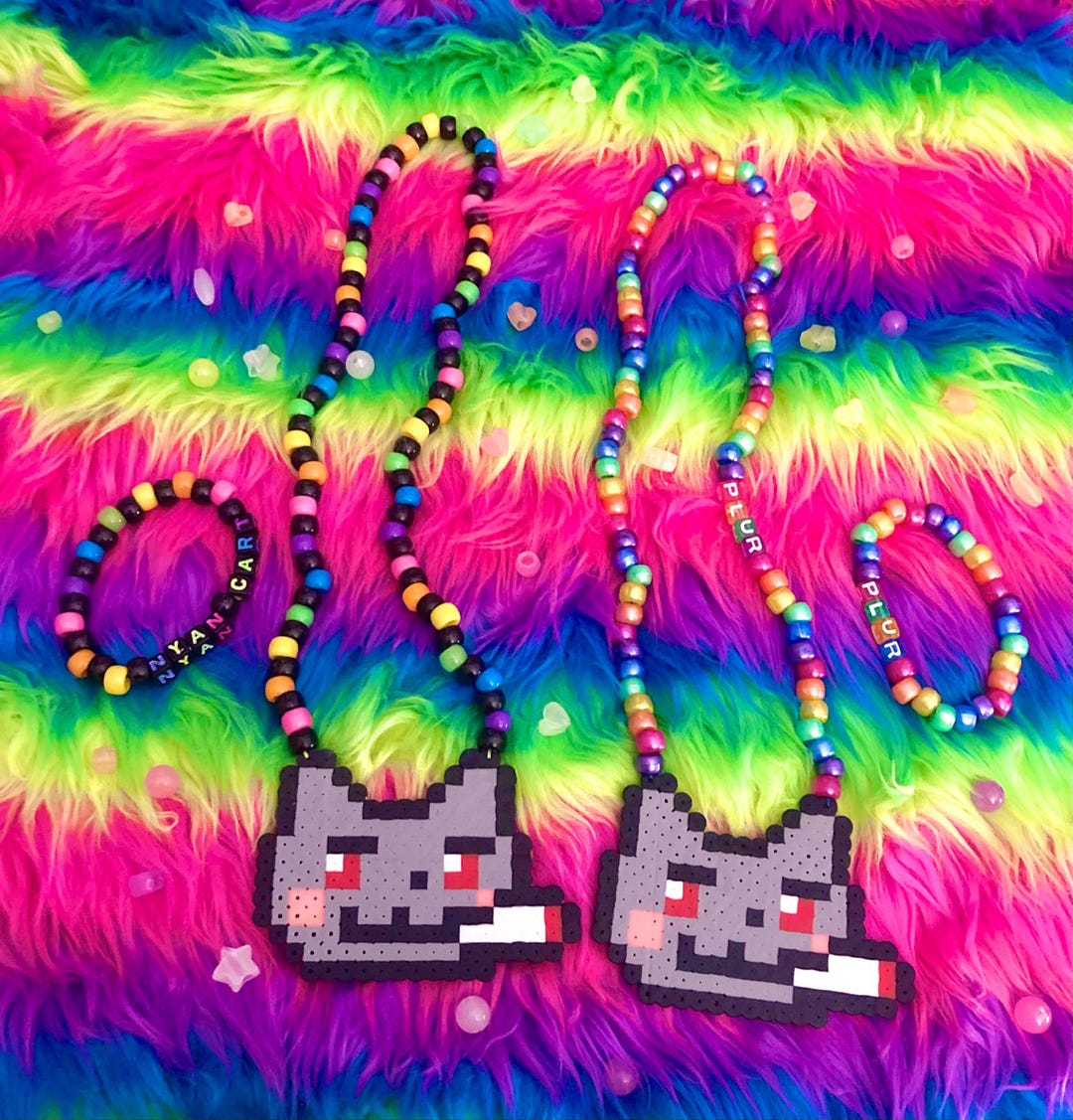Nyan Cat Joint Perler Necklace - Etsy