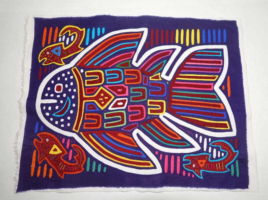 Mola Bright Fish: Handmade Kuna Art Textile - Etsy
