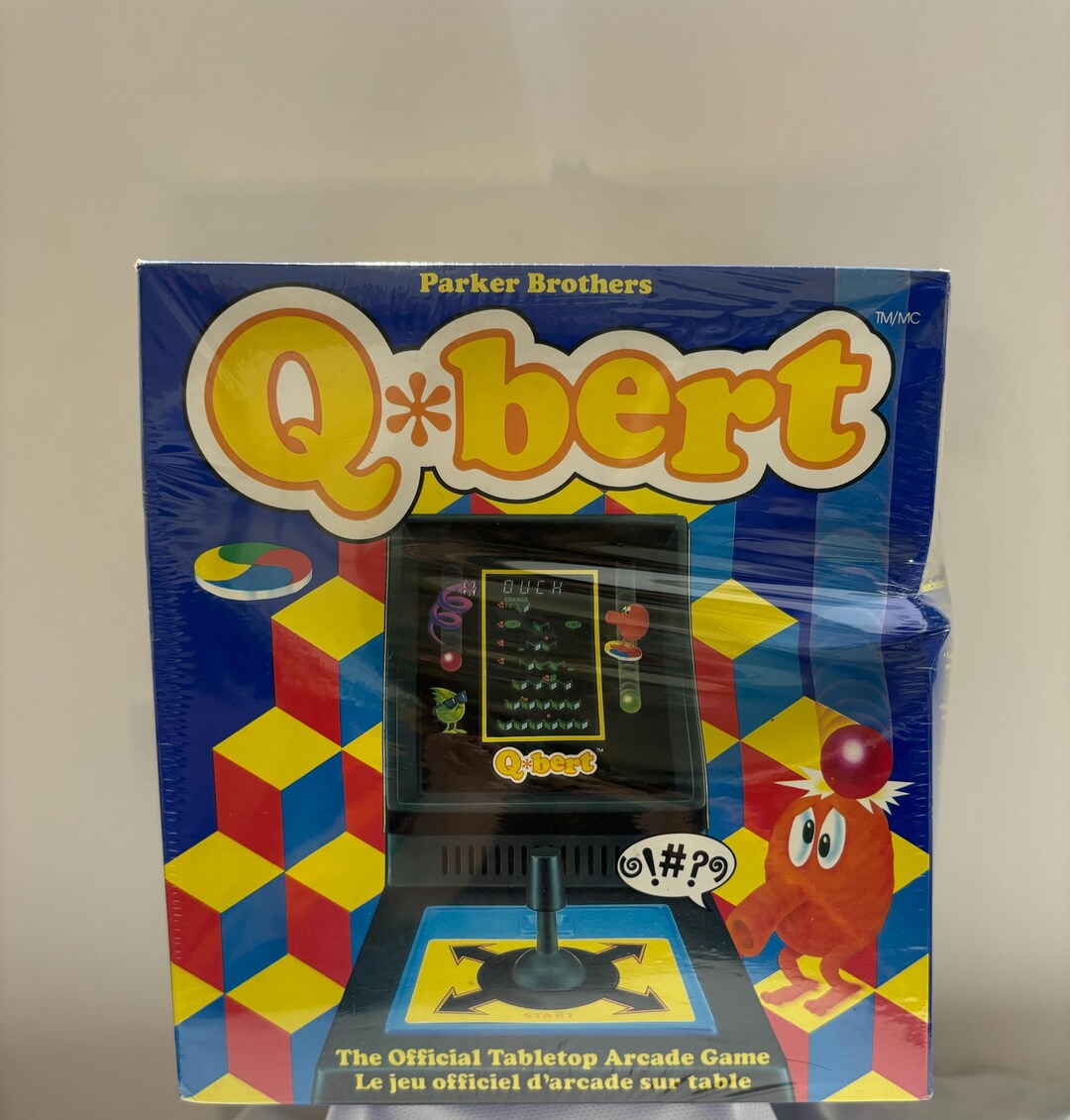 RARE VINTAGE Q*bert 1983 Tabletop Mini Arcade Game Parker Brothers ...
