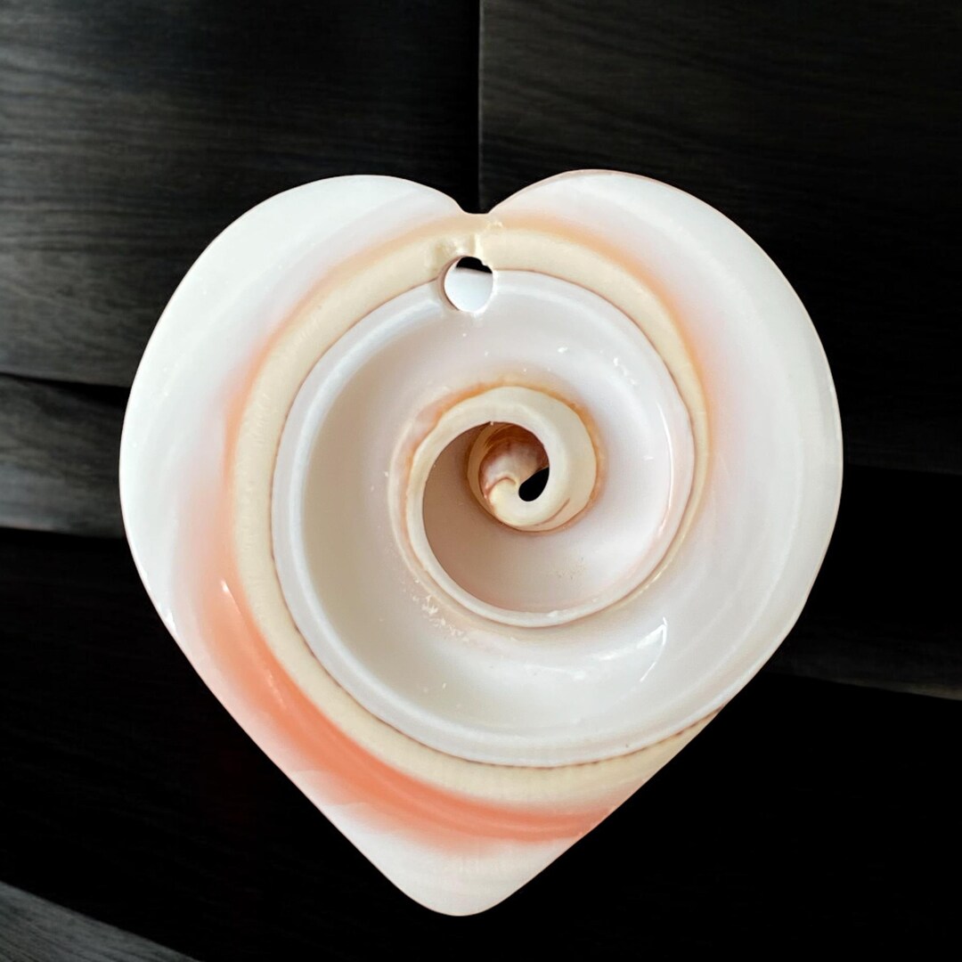 Heart Shiva Shell Pendant: Handcrafted Beach Wedding Decor (1 Inch) - Etsy
