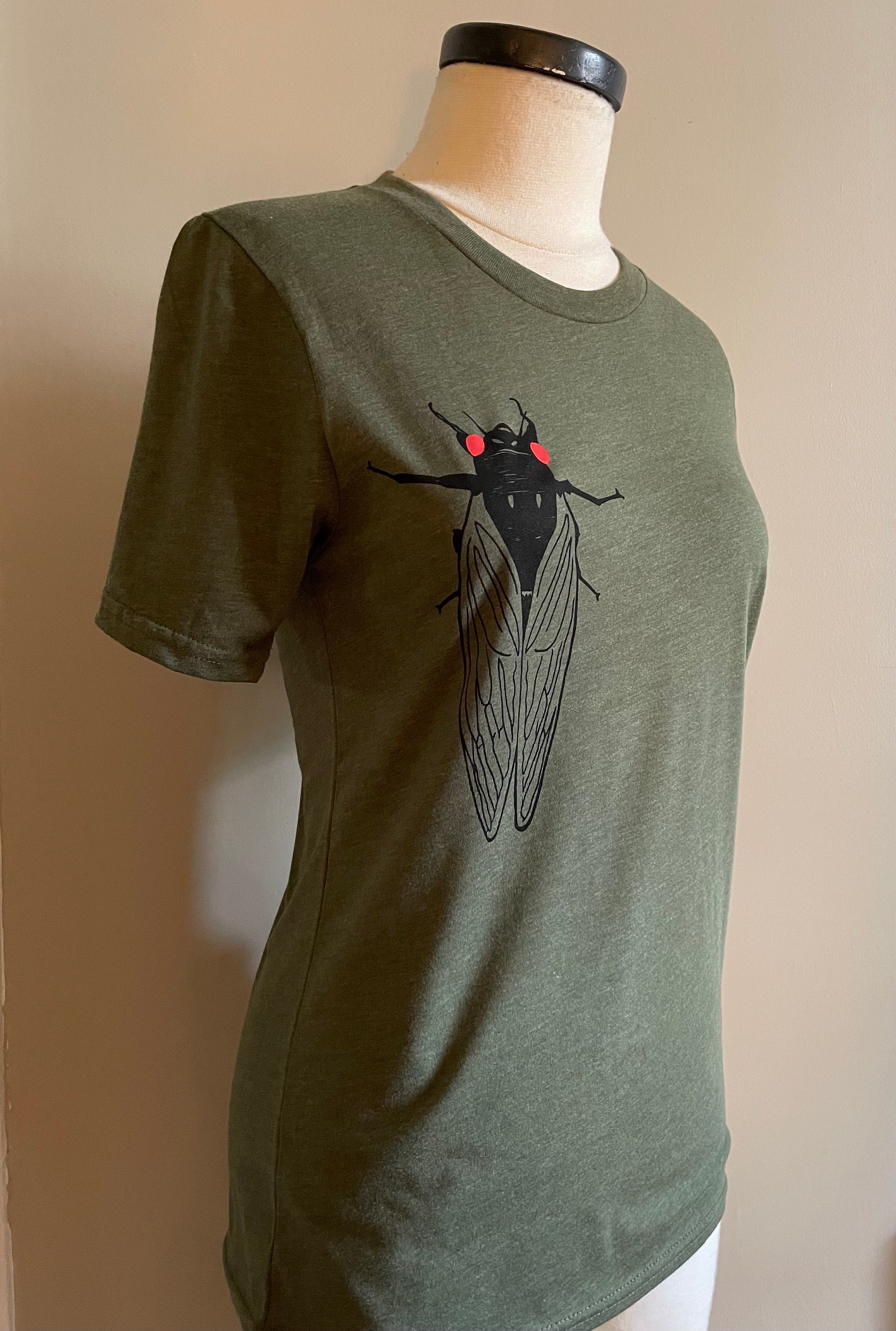 Cicada Tee Green Unisex - Etsy