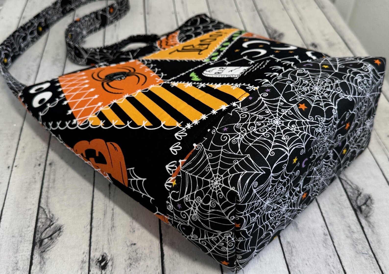 Halloween Crossbody Bag Spider Webs Shoulder Bag Patchwork Fall Tote ...