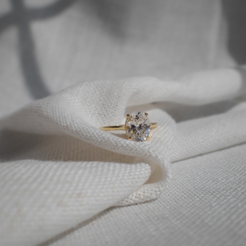 Travel Engagement Ring - 2ct Oval: Soft Yellow Gold Placeholder - Etsy