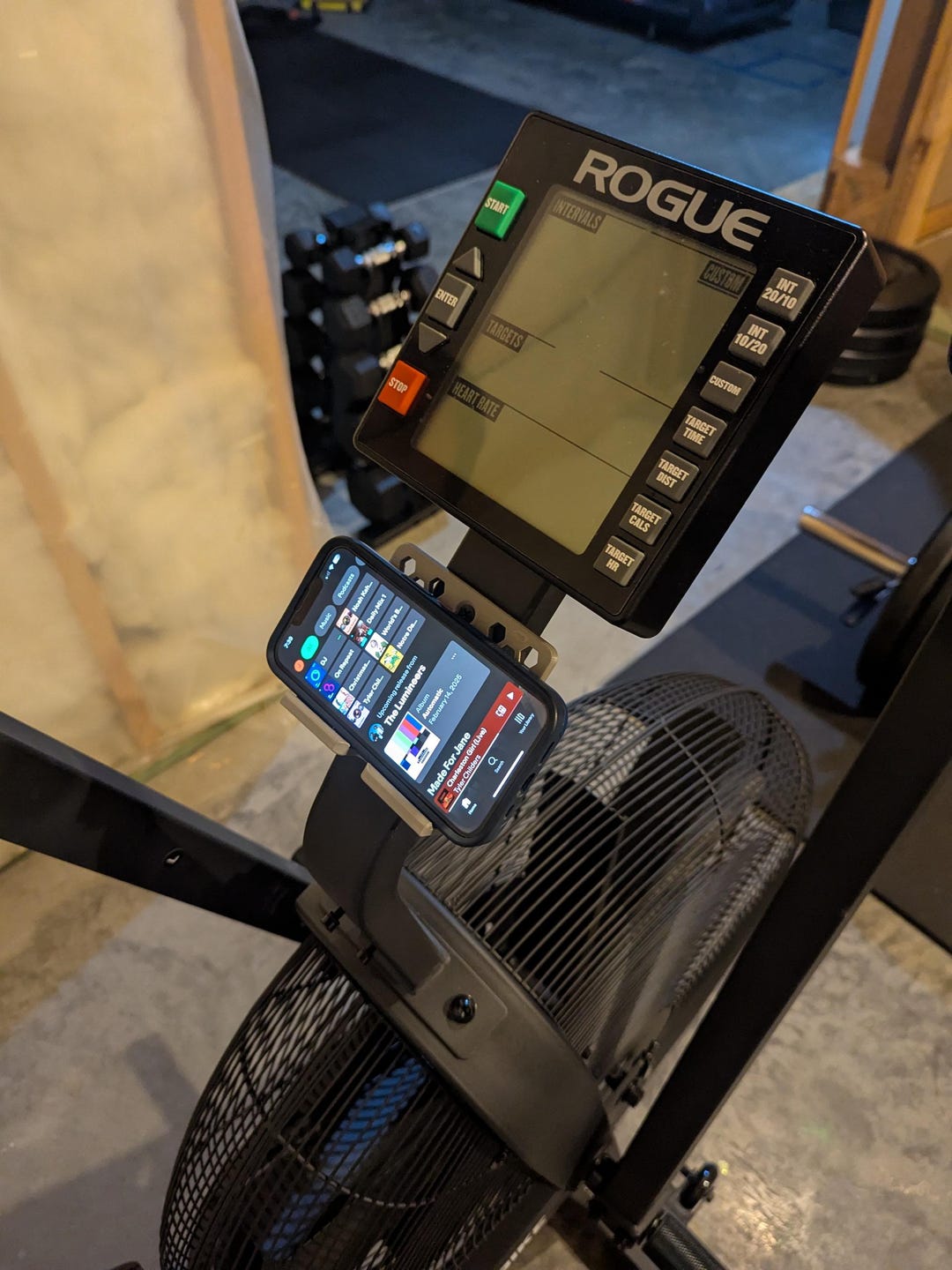 Rogue Air Assault Bike Phone & Tablet Mount – Fits Most Devices ...