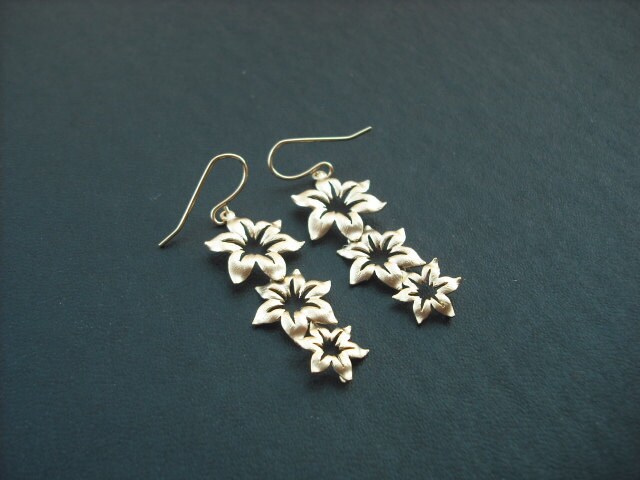 Matte Yellow Gold Triple Star Flower Pendant Earrings - Etsy