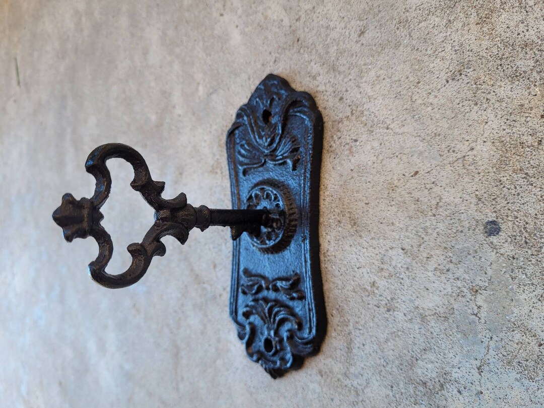 Skeleton Key Wall Hook - PICK YOUR COLOR - Bath Towel Hook, Decorative ...