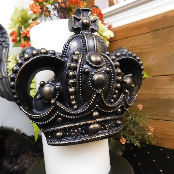 Large Crown Table Decor - Etsy