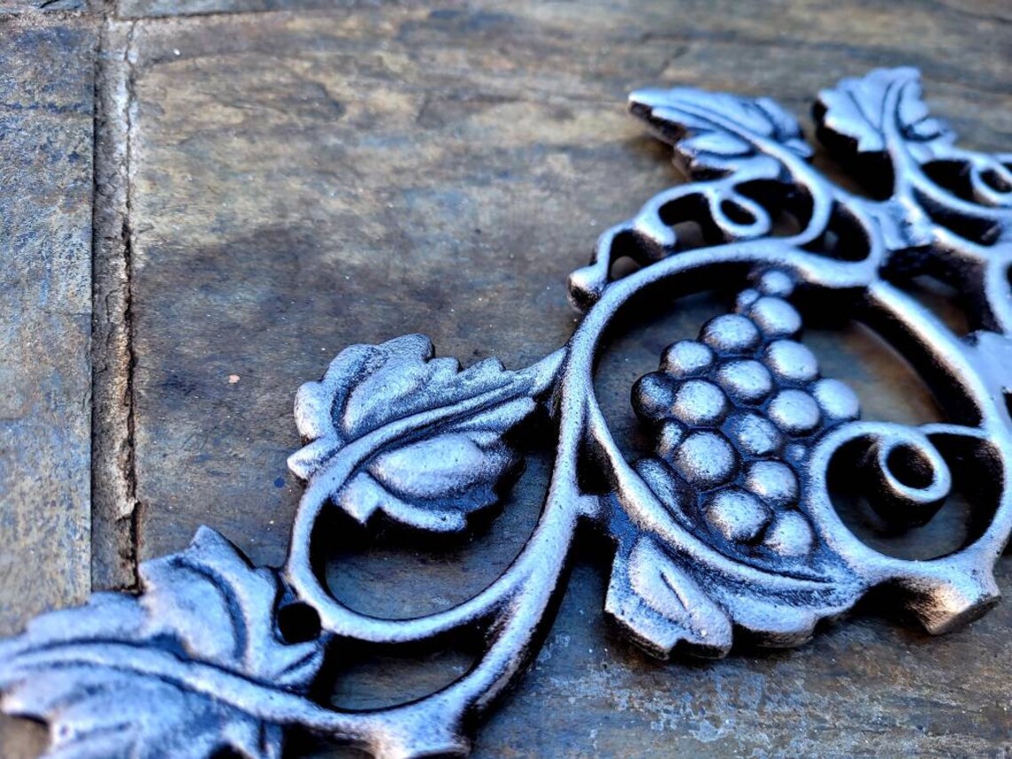 Wine Cellar Wall Decor Metal Wall Hanging Grapevine Decor - Etsy