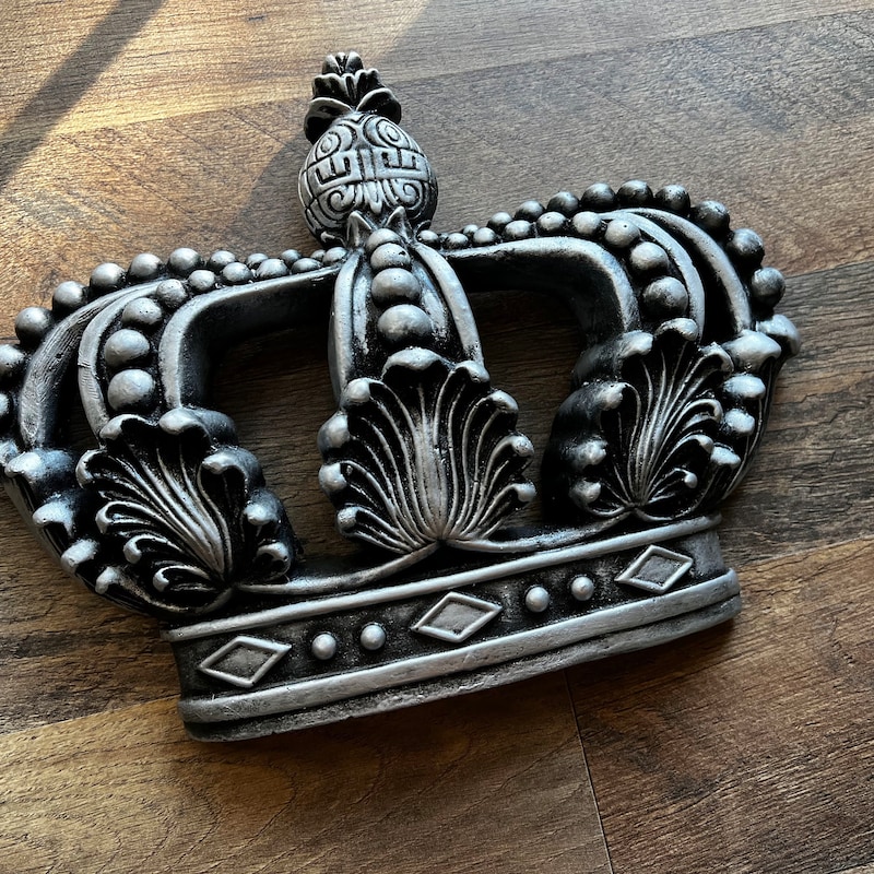 Crown Wall Plaque - Etsy